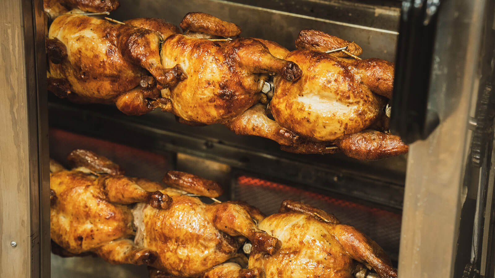 【Osu Shopping Street】 The most energetic shopping district in Japan ...